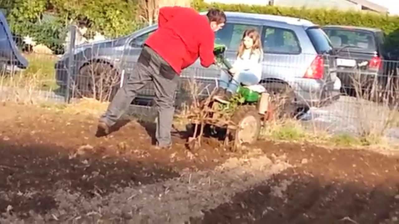 Grubbern mit der Agria 1700 Hatz Diesel 2015 - YouTube