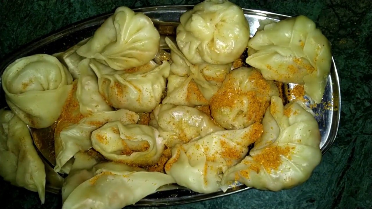 Street style momos at home / घर पर बनाए स्ट्रीट जैसे स्वादिष्ट मोमोज ...