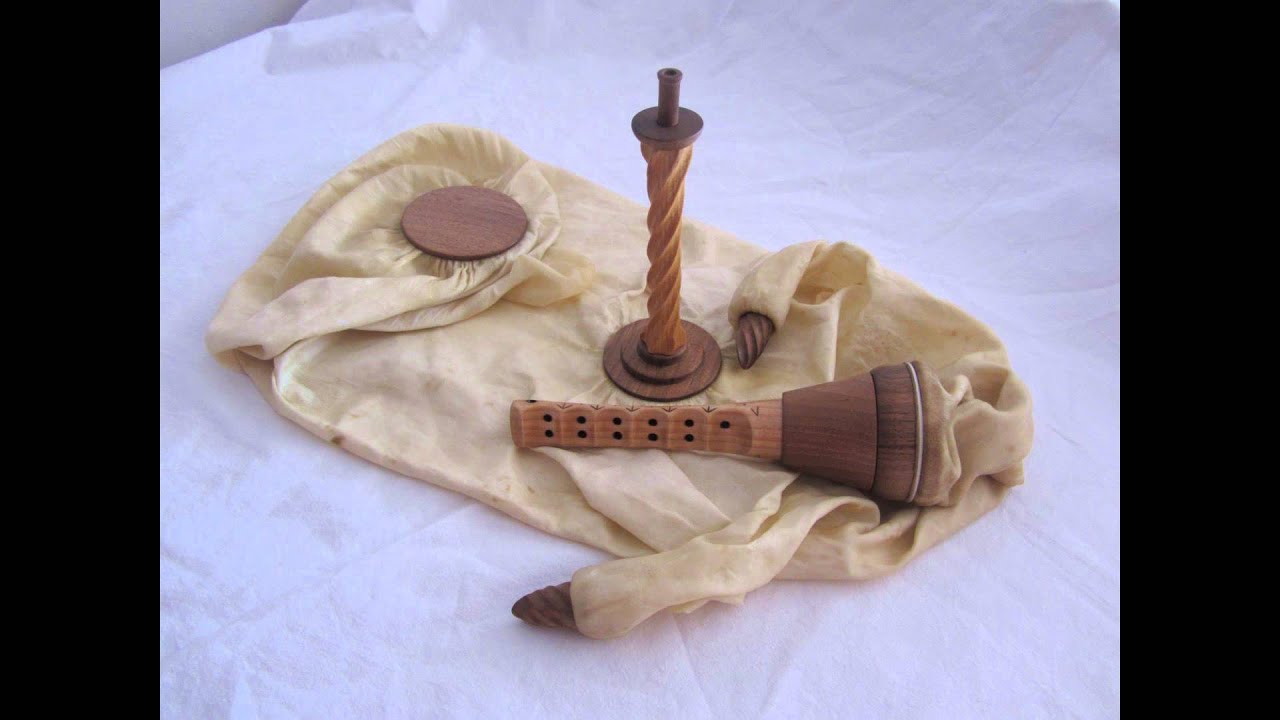 Male belokranjske diple (small White Carniolan diple bagpipes) - YouTube