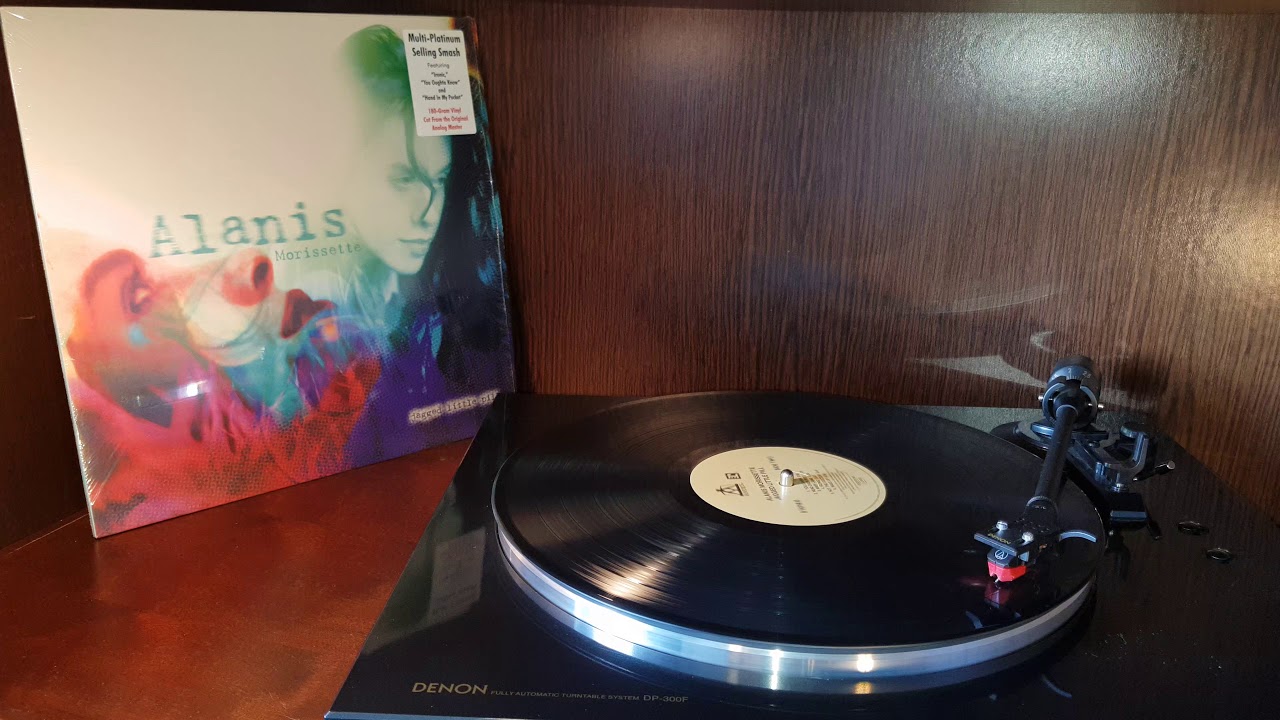 Alanis Morissette - Head Over Feet (1995) [Vinyl Video] - YouTube