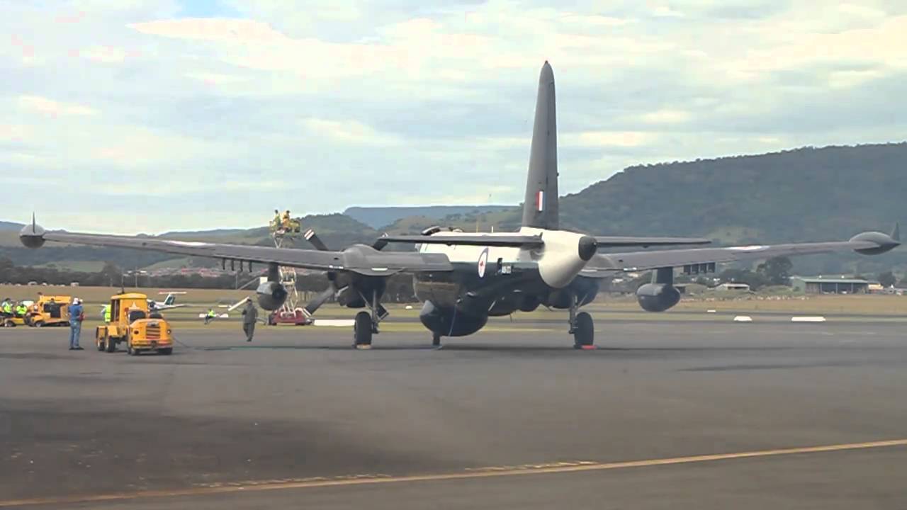 Wings over Illawarra 2011. P2V-7 engine start. - YouTube