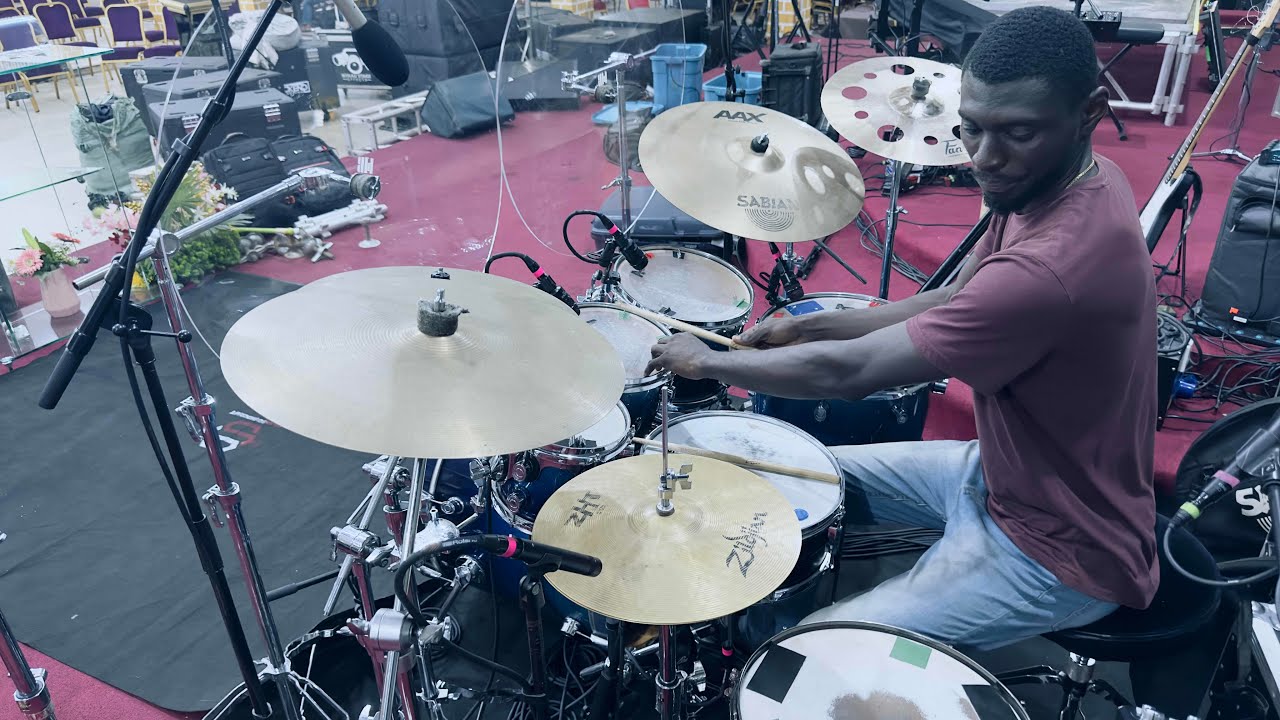 Mozey’s DRum Technician speaks about their Pdp drum set and cymbals ...