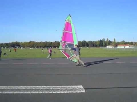 Manöver landsurfing 3 - Windskaten Tempelhof - YouTube