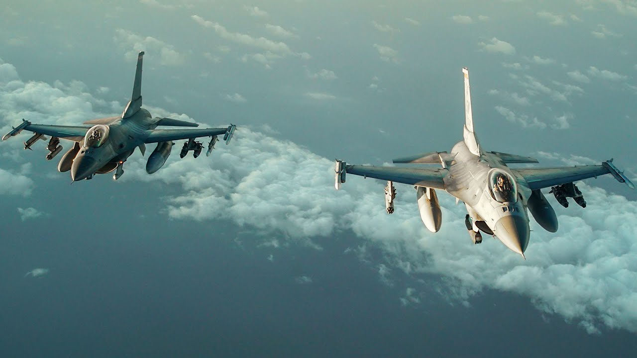 Scary !!! F-16 Fighting Falcons Conduct Armed Aerial Patrols Over ...