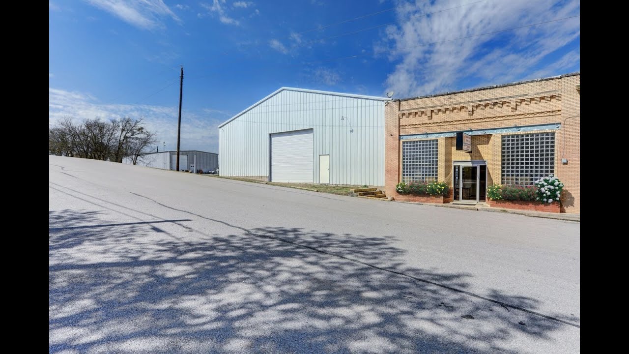 Charming Old Town Coupland Texas - YouTube