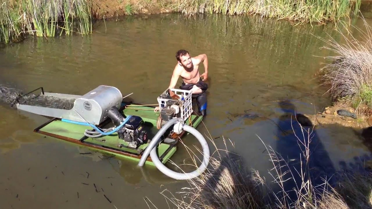4 INCH FLOATING DREDGE - YouTube