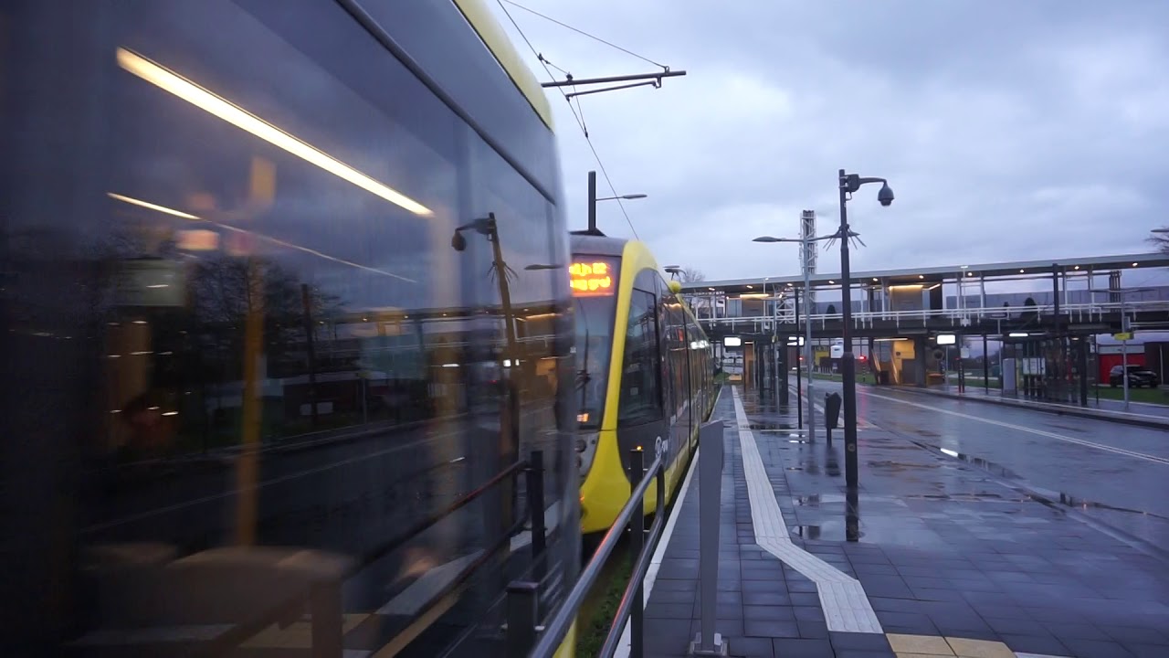 CAF trams vertrekken vanaf UMC Utrecht - YouTube