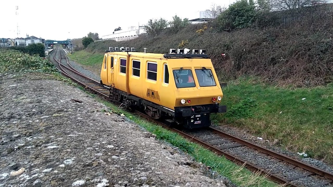 IE TRV EM50 @ Arklow 21-03-23 - YouTube