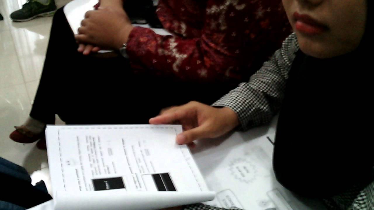 MODEL TREFFINGER - YouTube