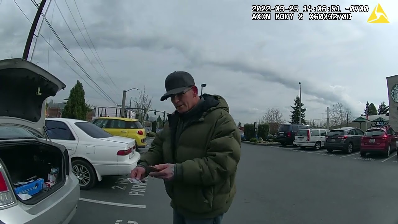 After calm encounter, suspect killed Everett officer - YouTube