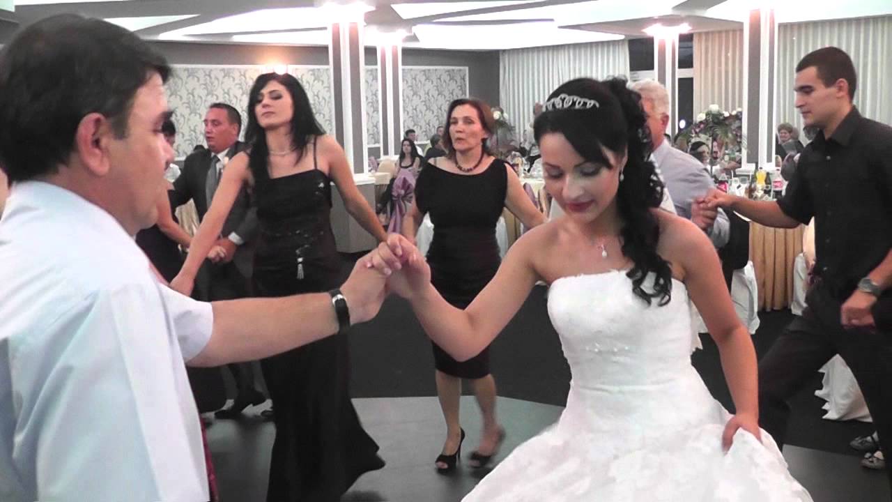 ELENA VASILE-CALIN - Coace Doamne prunele - YouTube