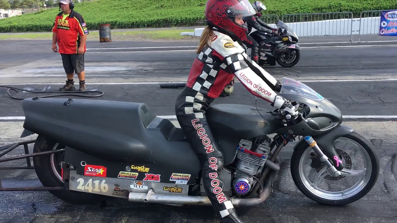 Talented Female Dragbike Racer Robin Procopio battles a Hayabusa in the ...
