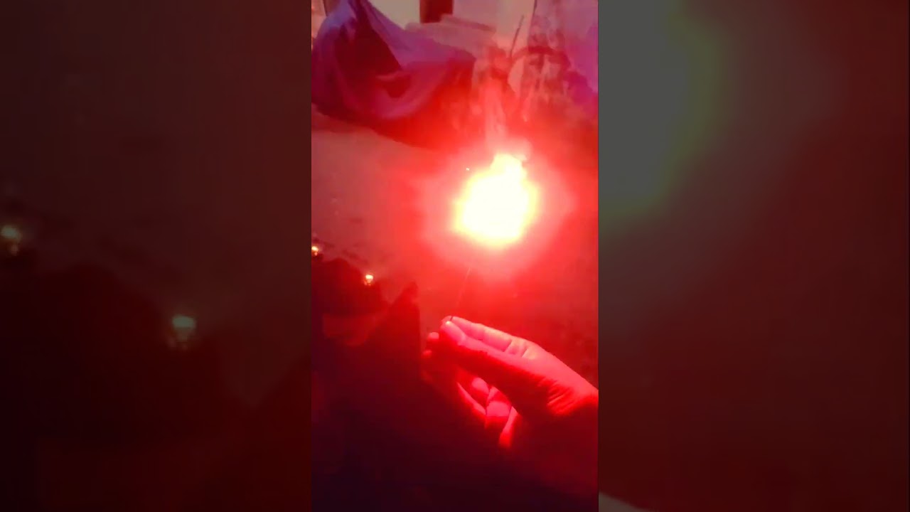 Phuljhari fire cracker🎇🧨/#shorts - YouTube