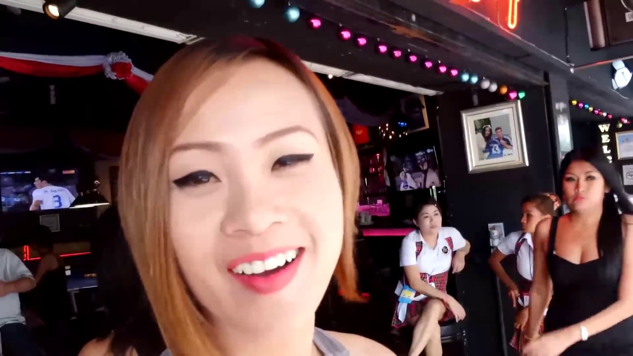Soi 4 , Hillary 4 Bar & Some Singha (MT) Bangkok - YouTube
