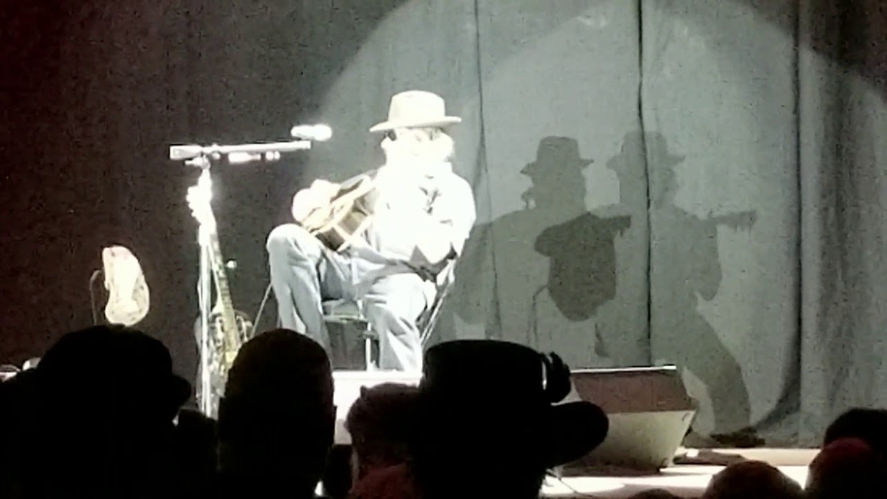 Hank Williams Jr./Outlaw Women/Dinosaur - YouTube