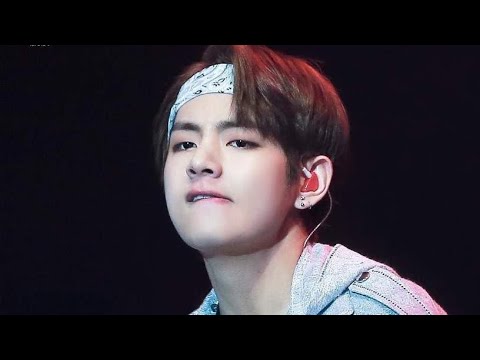 BTS V in bandana is on another level🔥💚 @taesberryBTS - YouTube