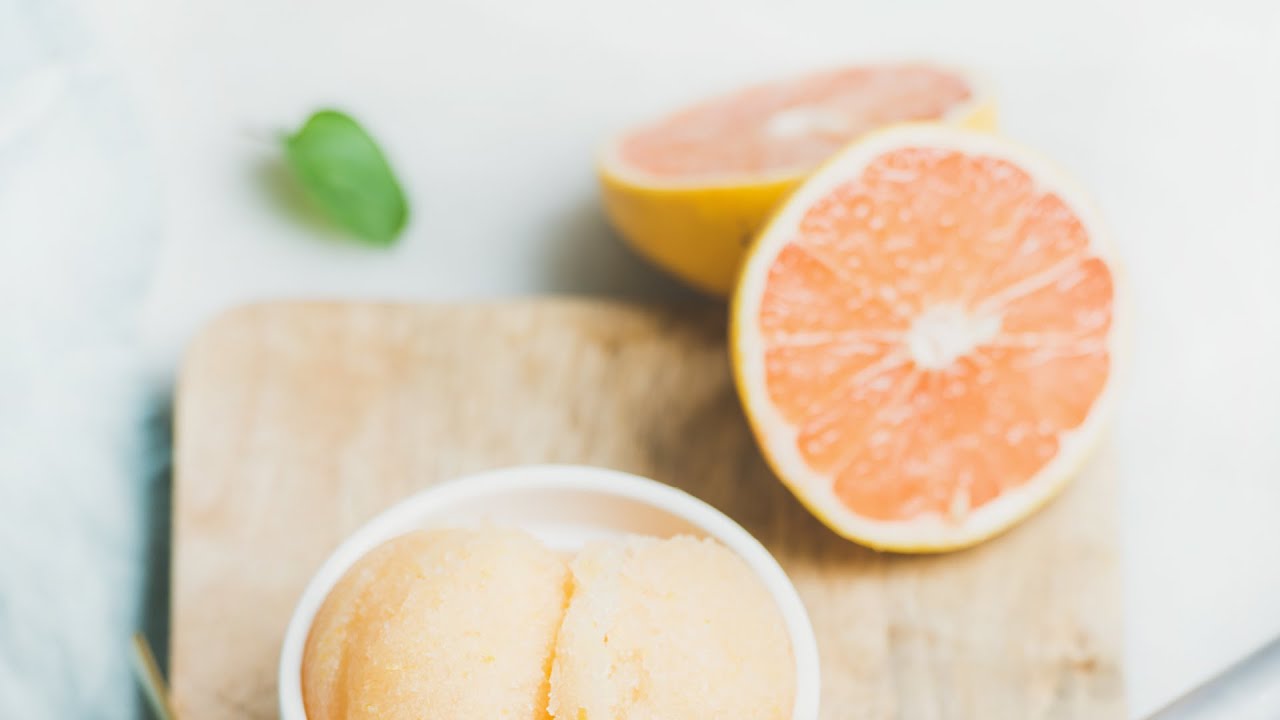 Fruit of the month January : Grapefruit - YouTube