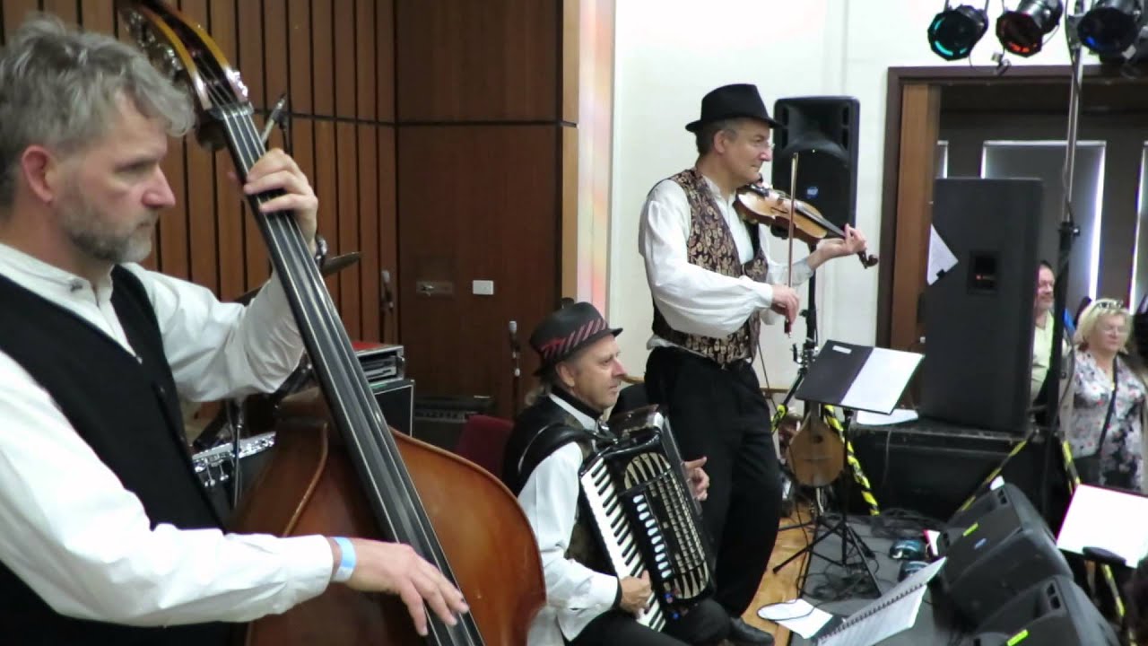 Klezmeritis : dance at Shir Madness Melbourne 2015 - YouTube