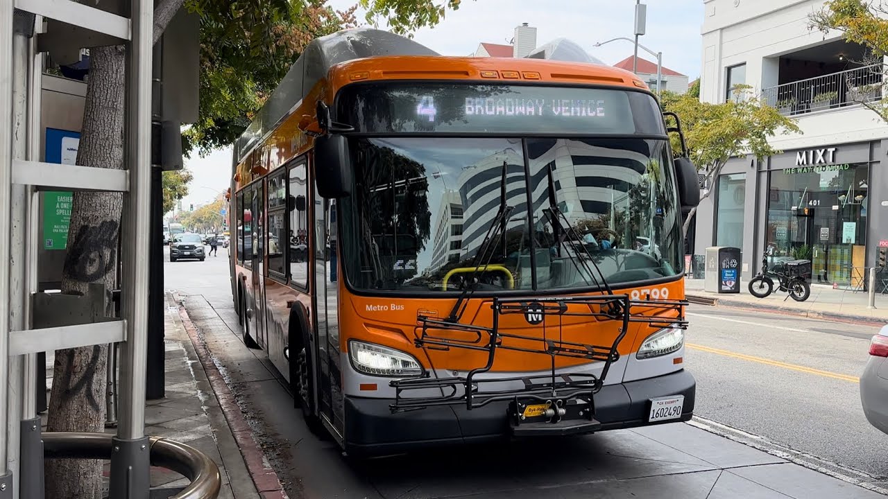 (LACMTA Metro Bus) 2020 New Flyer Xcelsior XN60 #8799 - YouTube