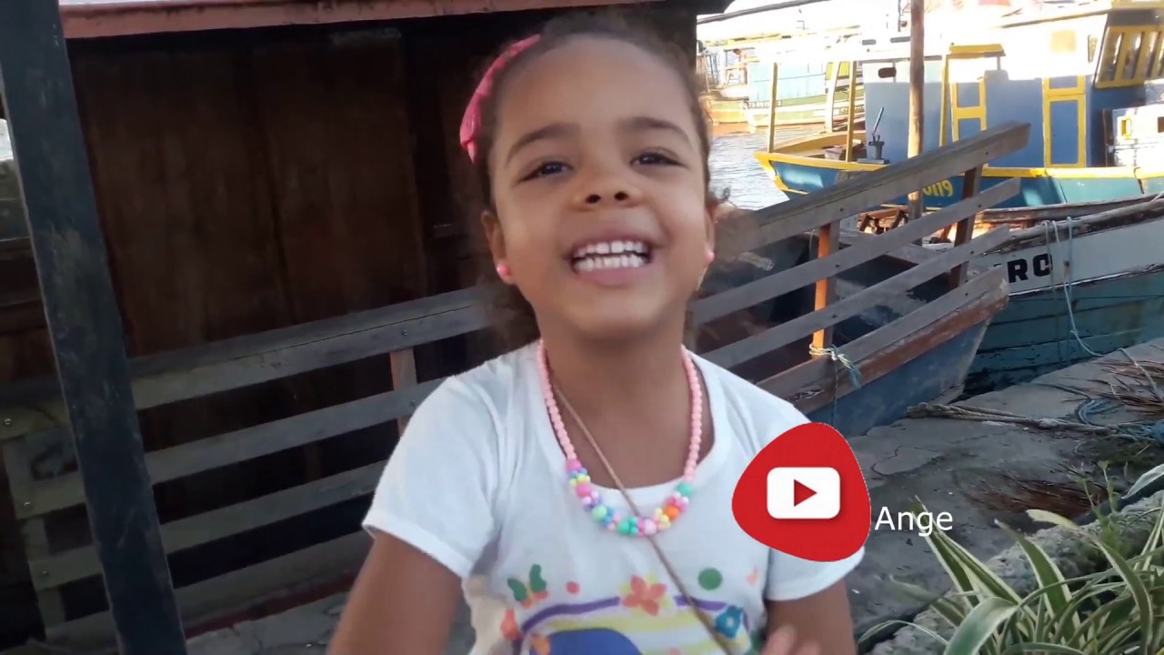 Angelina Rocha em: descobrindo a terra do Descobrimento - YouTube