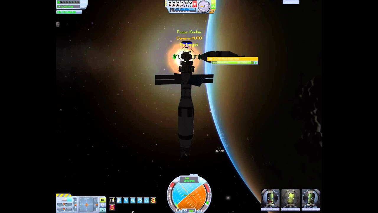 Kerbal Space Program - Docking Crew Delivery Vessel - YouTube