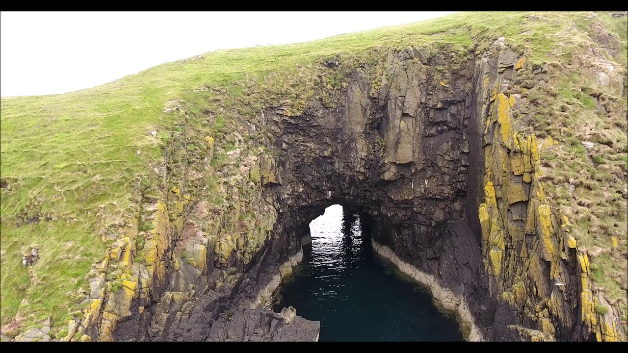 Day out at the Shiants - YouTube