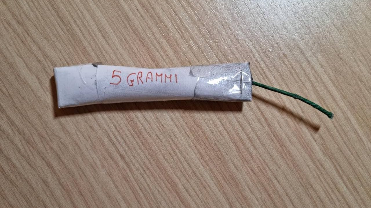 TEST HOMEMADE FIRECRACKER 5G - YouTube