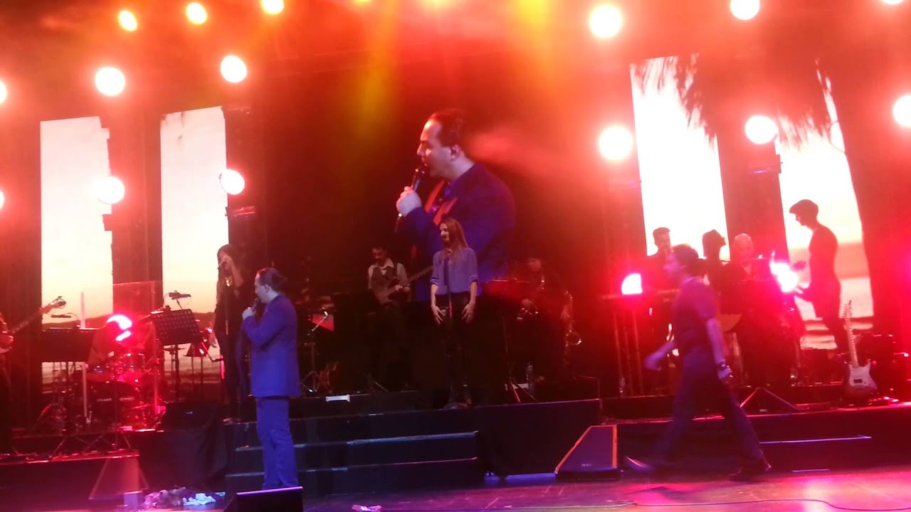 Cristian Castro cuando me miras así gran rex 2015 - YouTube