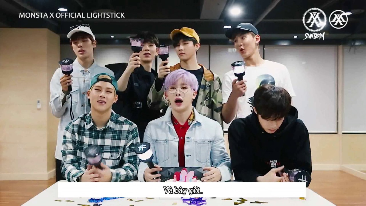 [VNMX] [Vietsub] Monsta X Announce Official Light Stick - YouTube