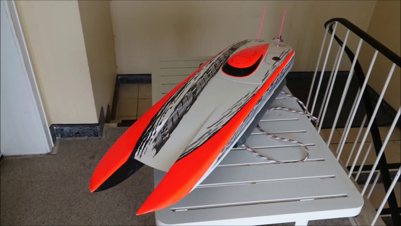 Fastest RC Model Catamaran in the World 152mph Mystic 127 from Arne ...