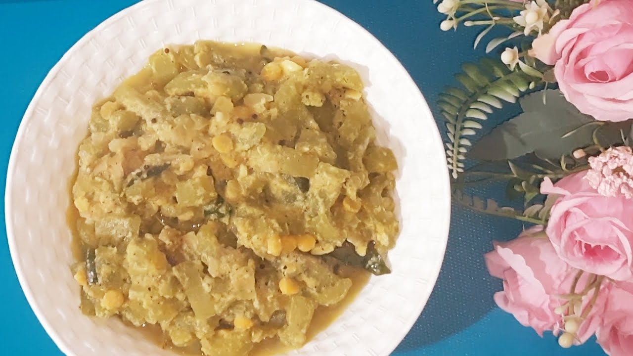 snake gourd recipe / padwal bhaji / pudalangai kootu / chichinda sabzi ...