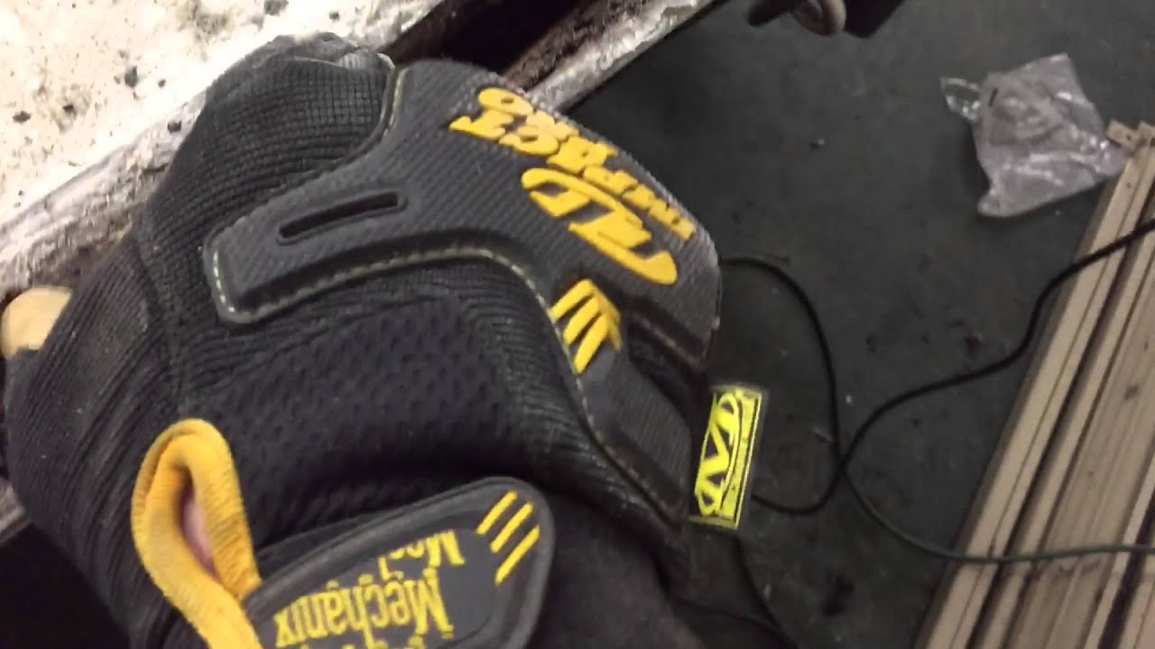 1993 Stratos 280 SF rotten transom - YouTube