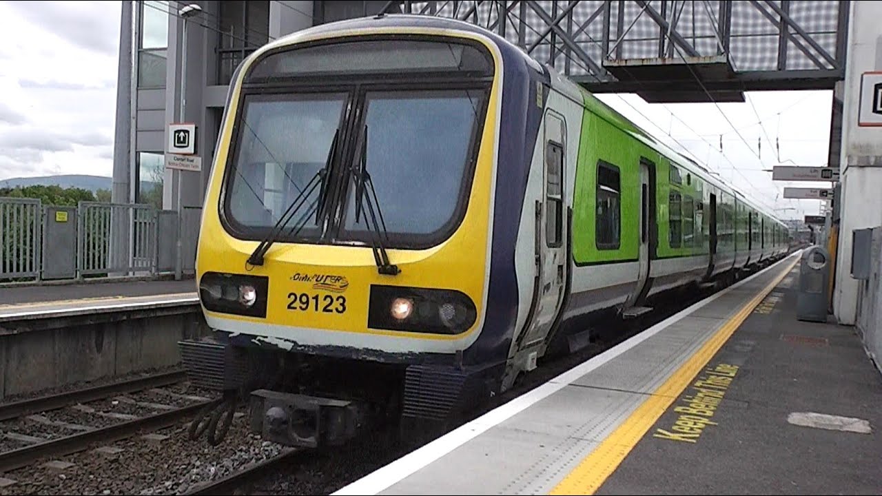 IE 29000 Class DMU Train number 29123 - Clontarf Road, Dublin - YouTube
