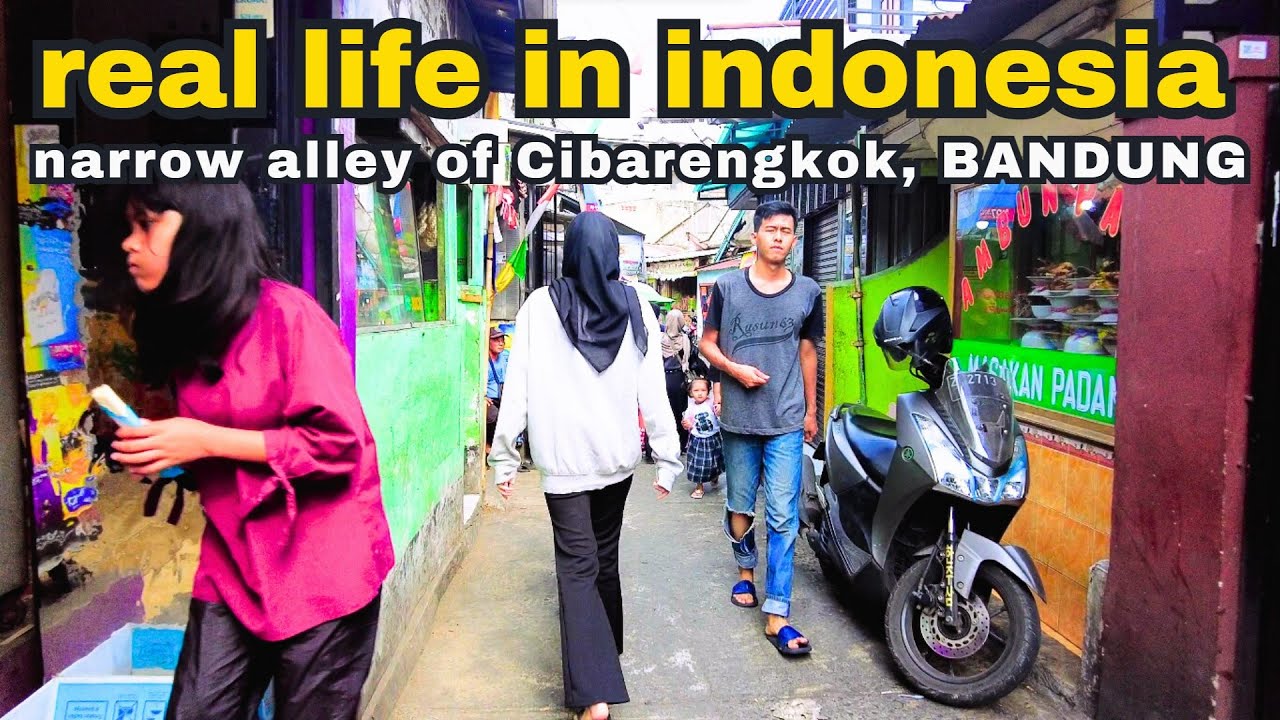 Kehidupan Nyata Pemukiman gang sempit CIBARENGKOK Bandung | WALKING ...