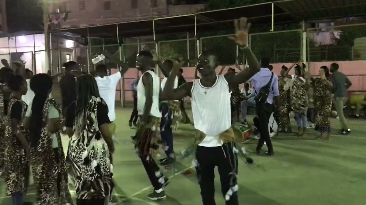 Wad de paaj shilluk traditional dance - YouTube