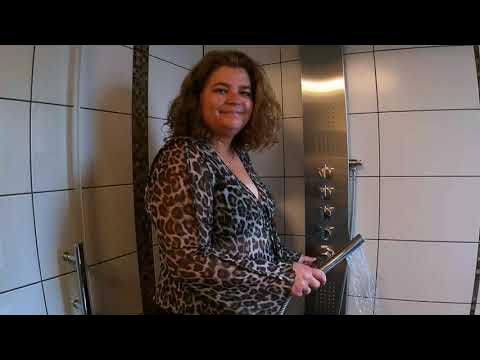 Duschen im sexy Outfit - YouTube