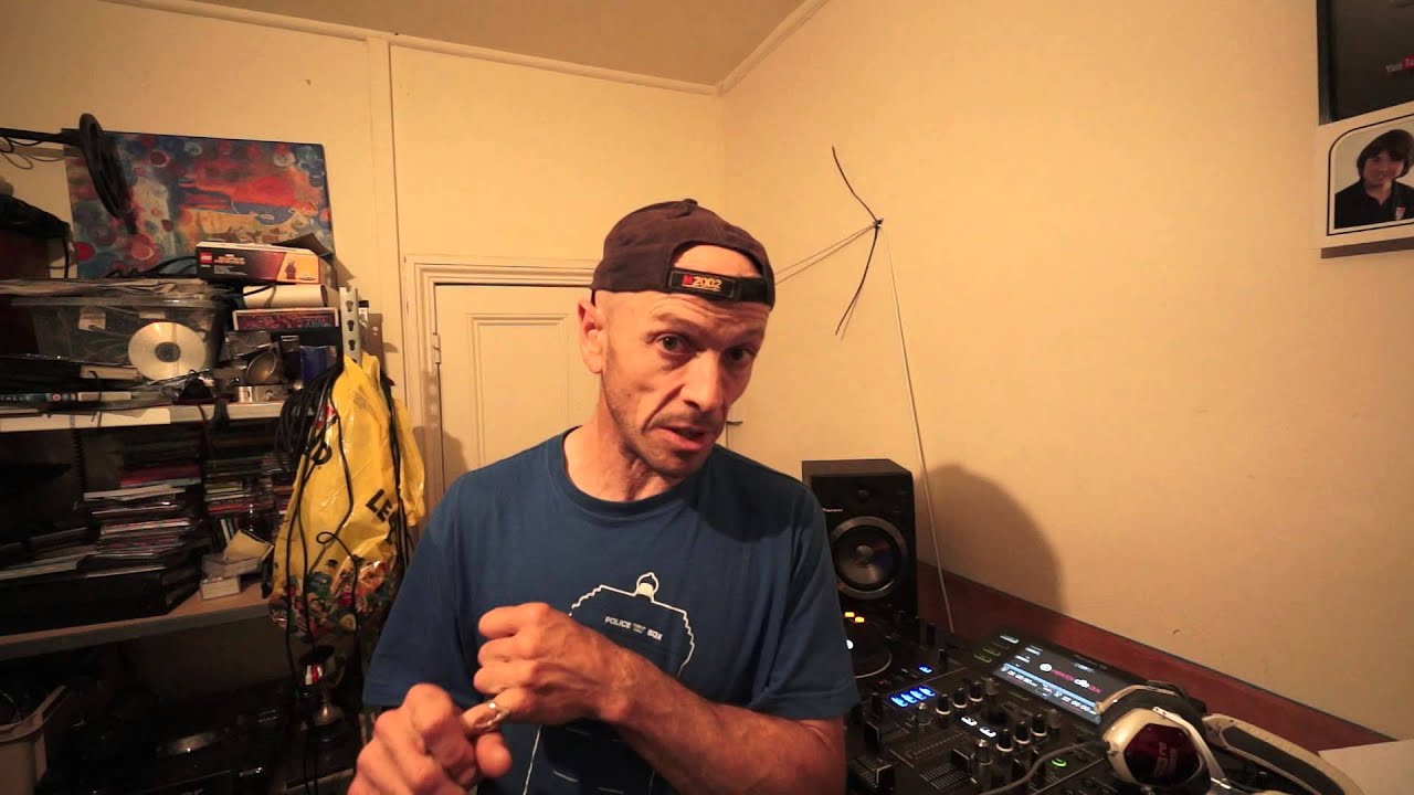 DJ MIXING IN KEY IS THE KEY TO A GOOD MIX - YouTube