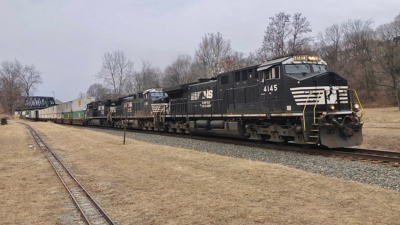 ES44AC Trails as Rear DPU on NS 22X - YouTube