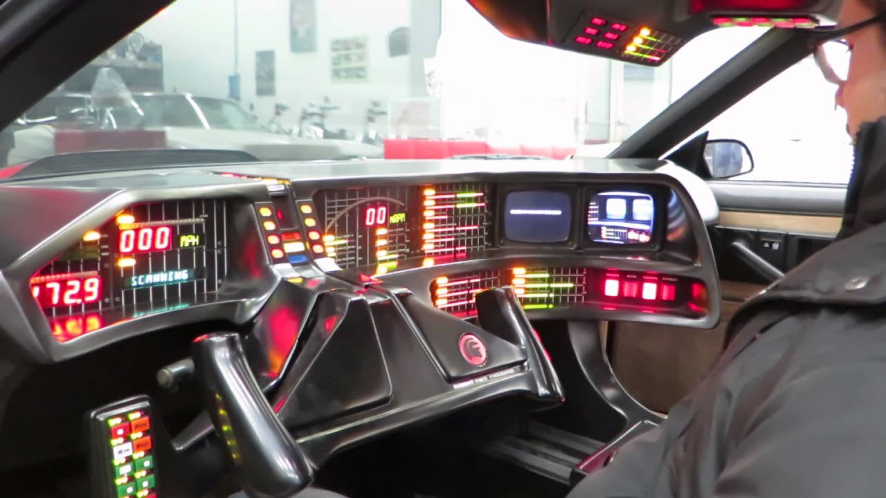 Supercar Kitt si presenta al pubblico cosi - YouTube