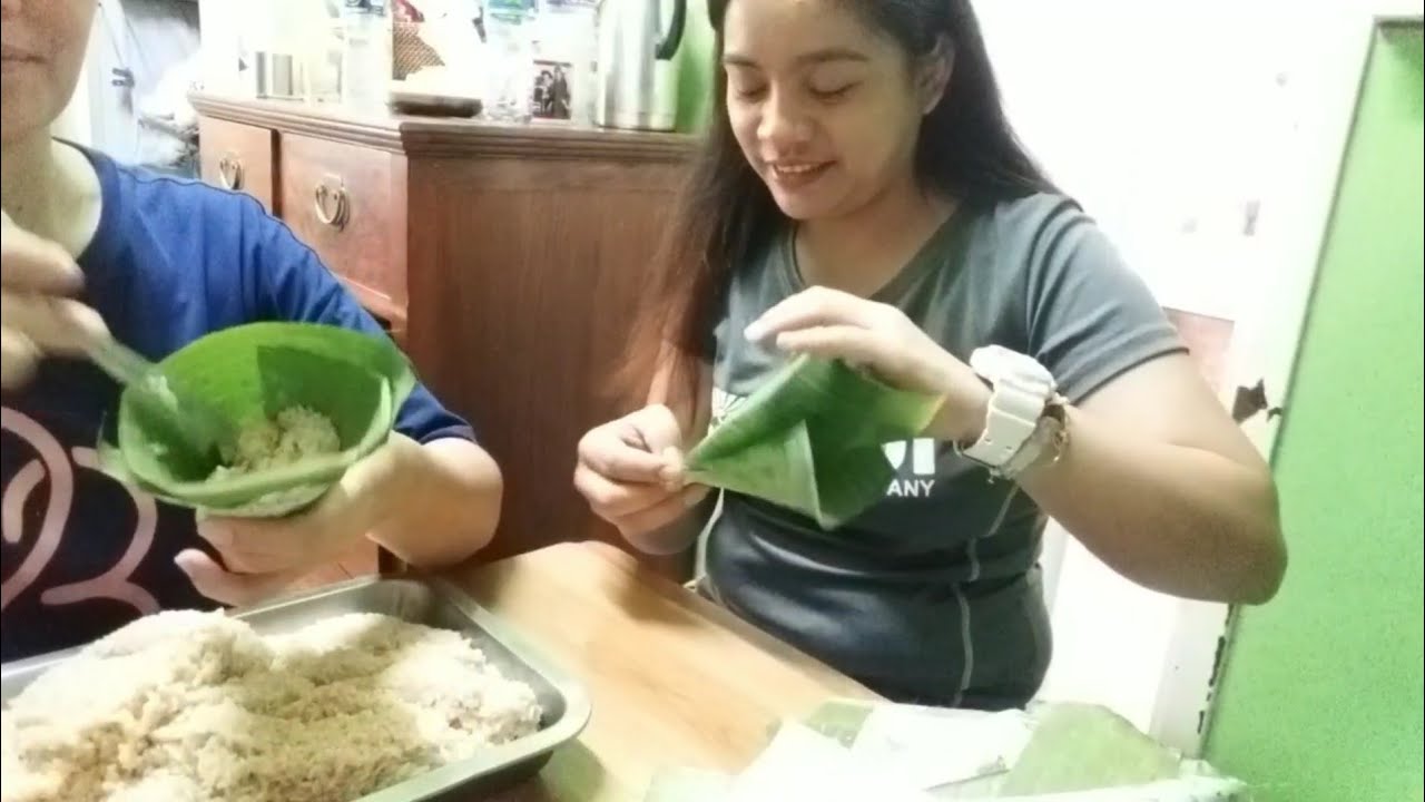 HOW TO WRAP SUMAN ( Glutinous rice cooked with coconut milk and sugar ...