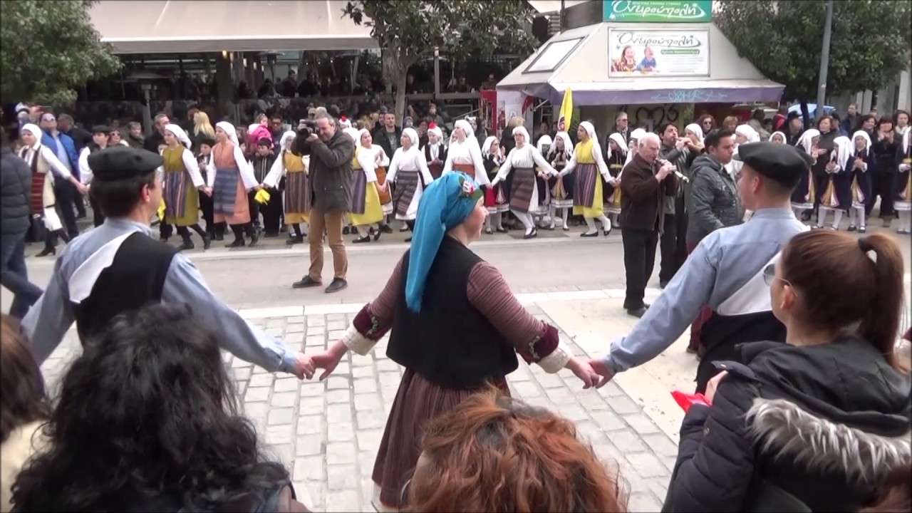 Με ΓΑΪΤΑΝΑΚΙ και ΦΩΤΙΑ γλεντάμε την ΑΠΟΚΡΙΑ - ΛΥΚΕΙΟ ΤΩΝ ΕΛΛΗΝΙΔΩΝ ...