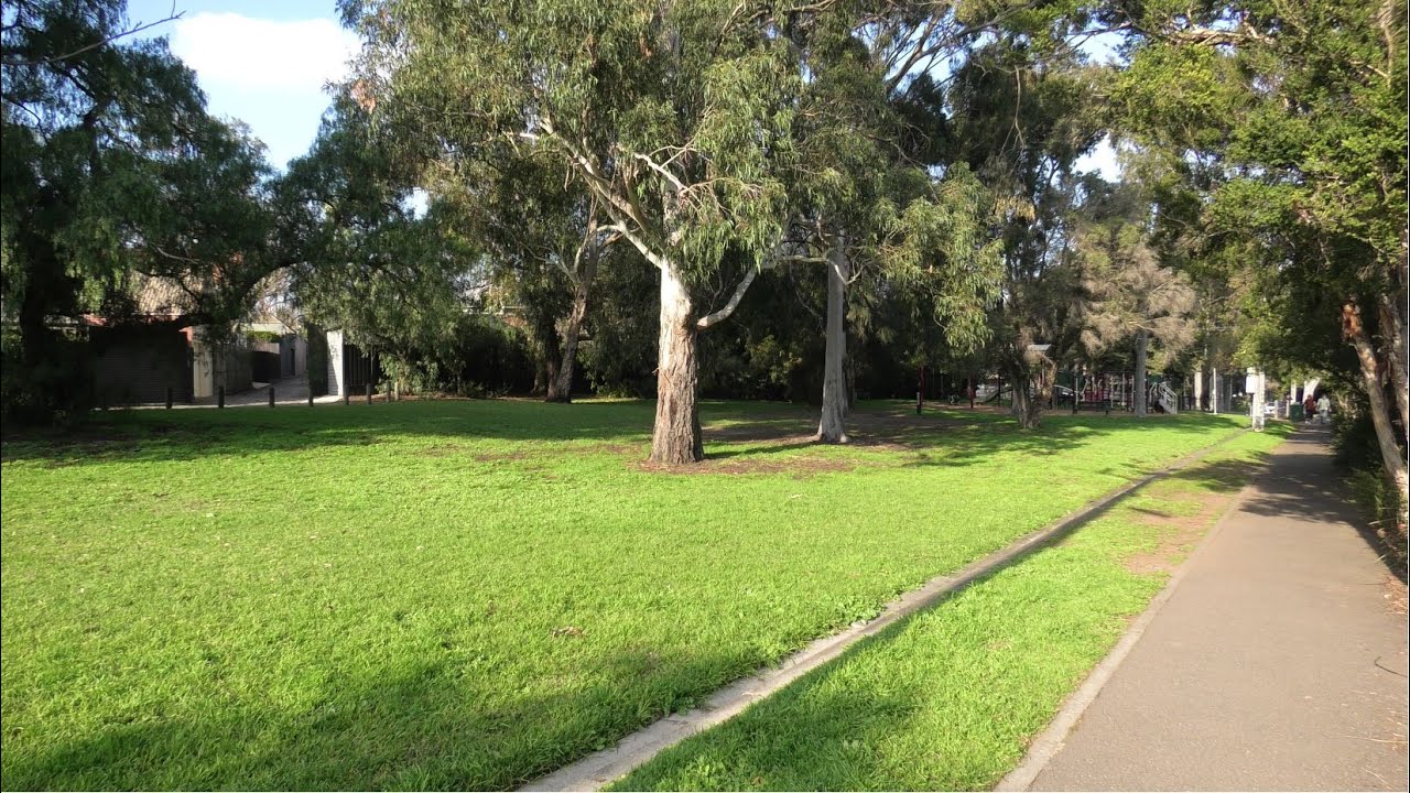 Melbourne's Lost Railways Part 6 - The Kew Line - YouTube