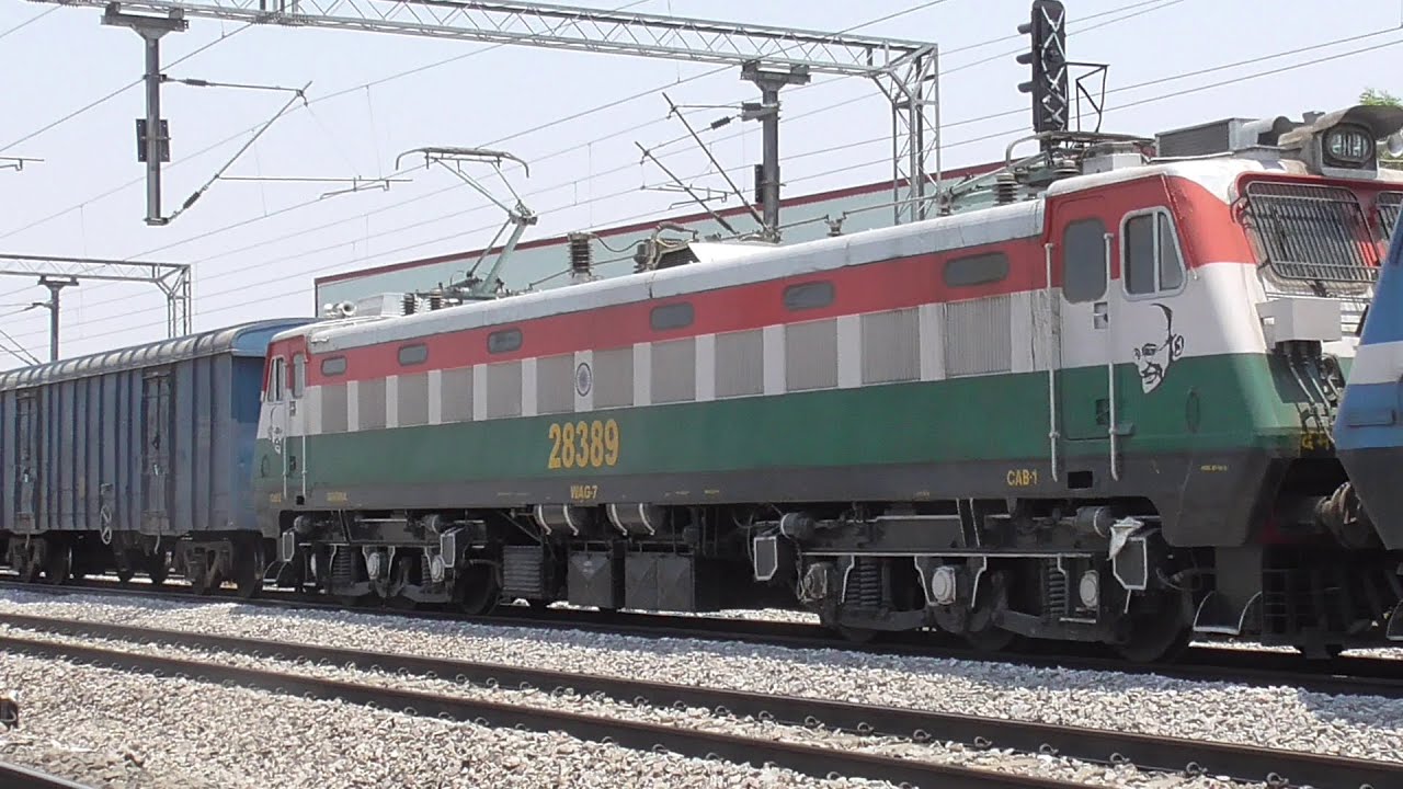 TRICOLOUR WAG 7 and LOOPING IN EMD Twins | SMVB BIDAR Express WDG 4 ...