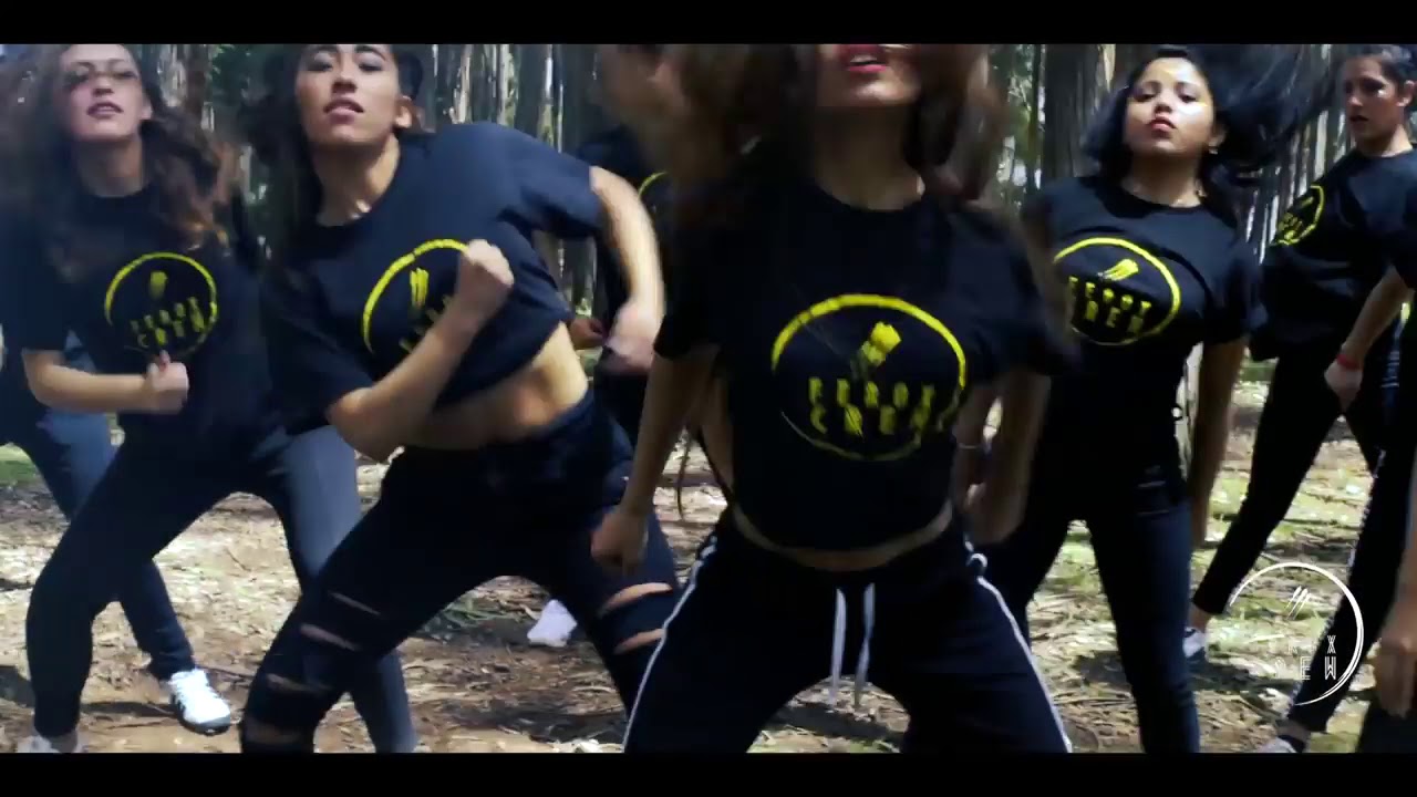 Con calma dance cover Challenge - YouTube