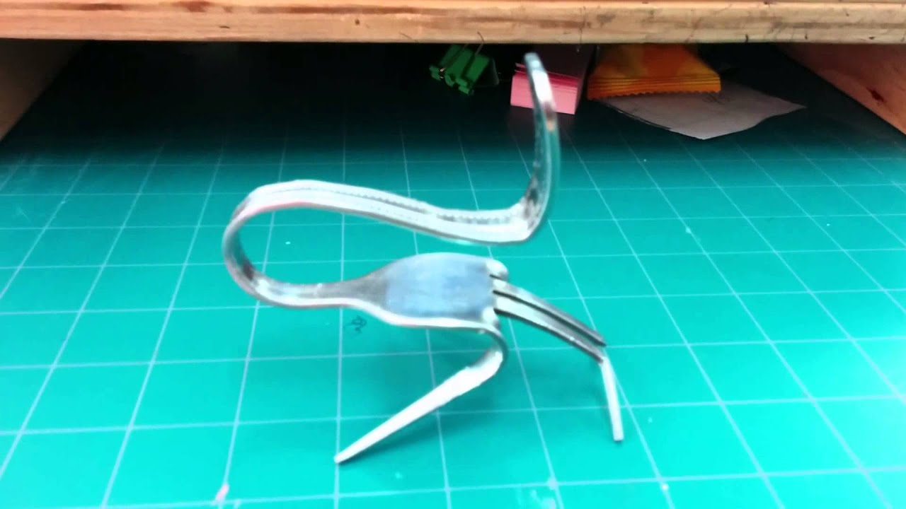 Center of gravity 'Fork Dragon' - YouTube