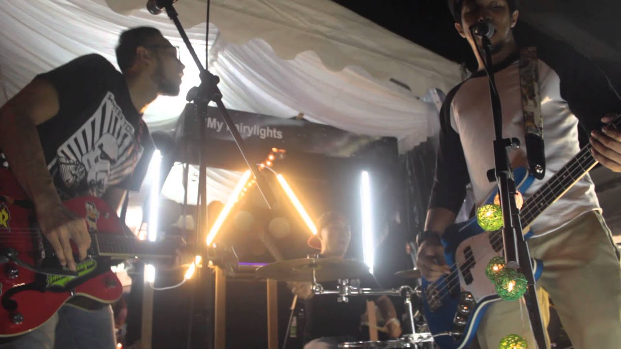 Iman's League - Suasana Hari Raya PUNK ROCK VER.! (Live at Geylang ...