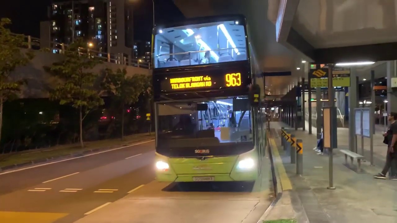 SMRT Buses MAN ND323F A95 (Batch 4) SG5948X on Service 963 departing ...