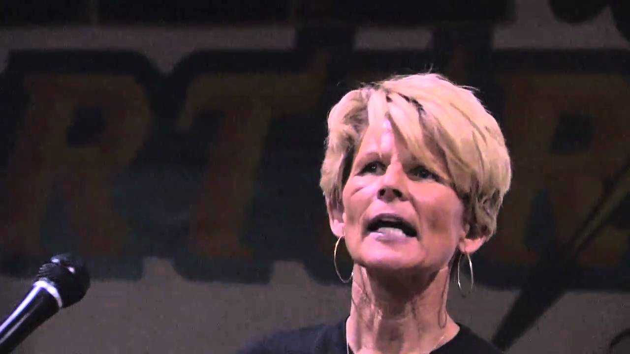 Sue Enquist Coaching - The Game Doesn't Know - YouTube