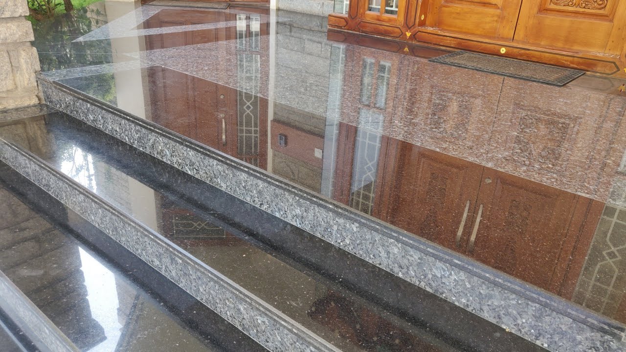 Main Entrance floor Stairs and pillar design with sidiyo ki moulding ...