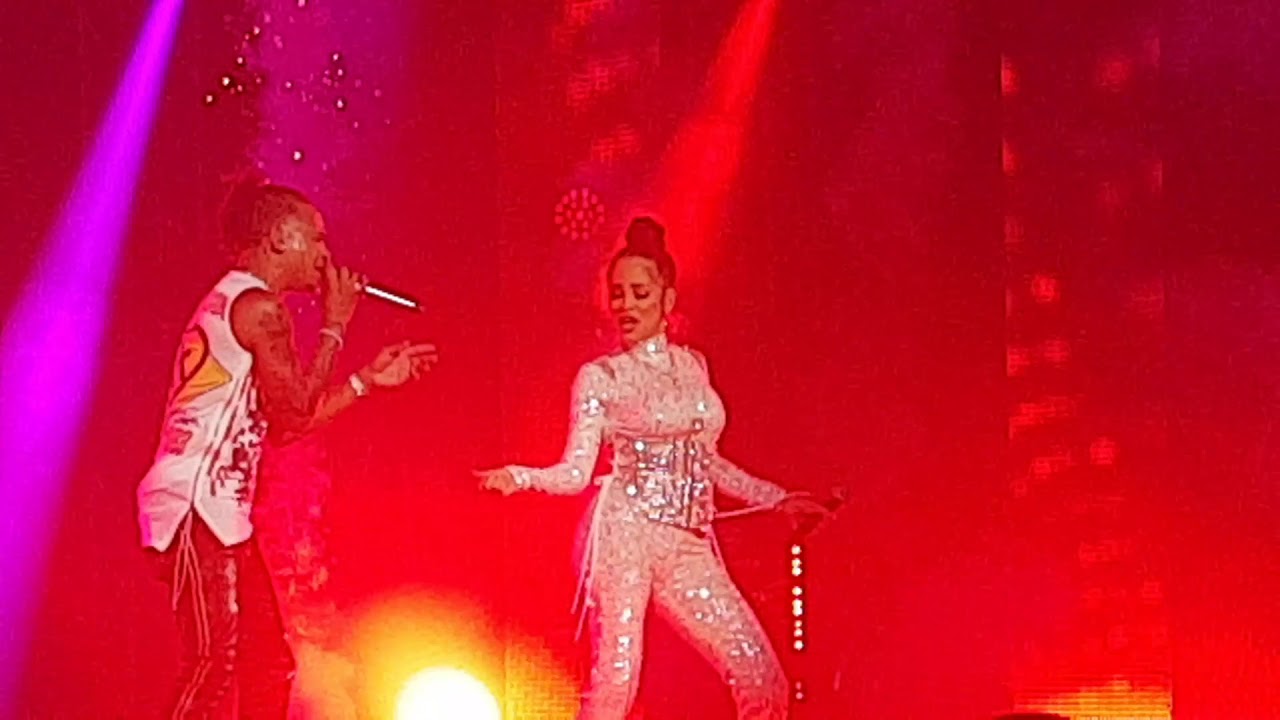 Ozuna ft. Natti Natasha - Criminal - YouTube